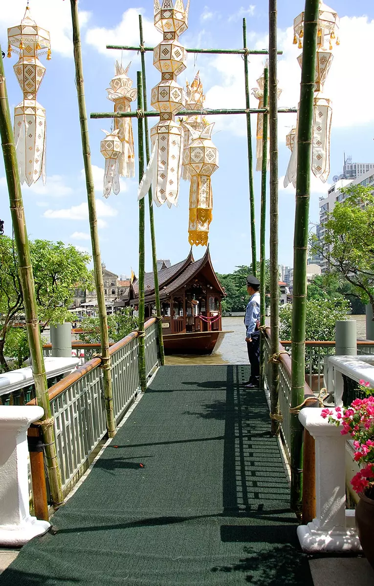 Chao Phraya -joki Mandarin Oriental -hotellista Bangkokissa