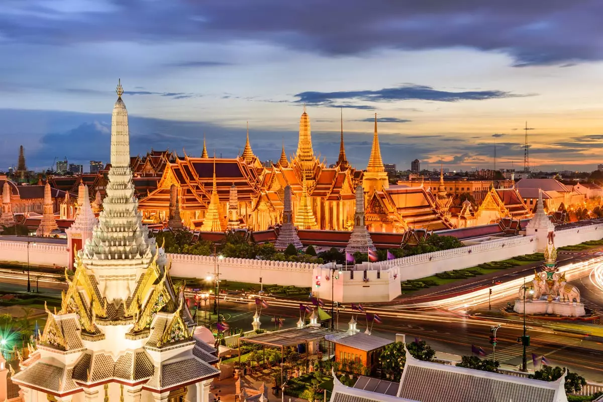 Bliv overrasket over de mere end 400 'wats' i Bangkok