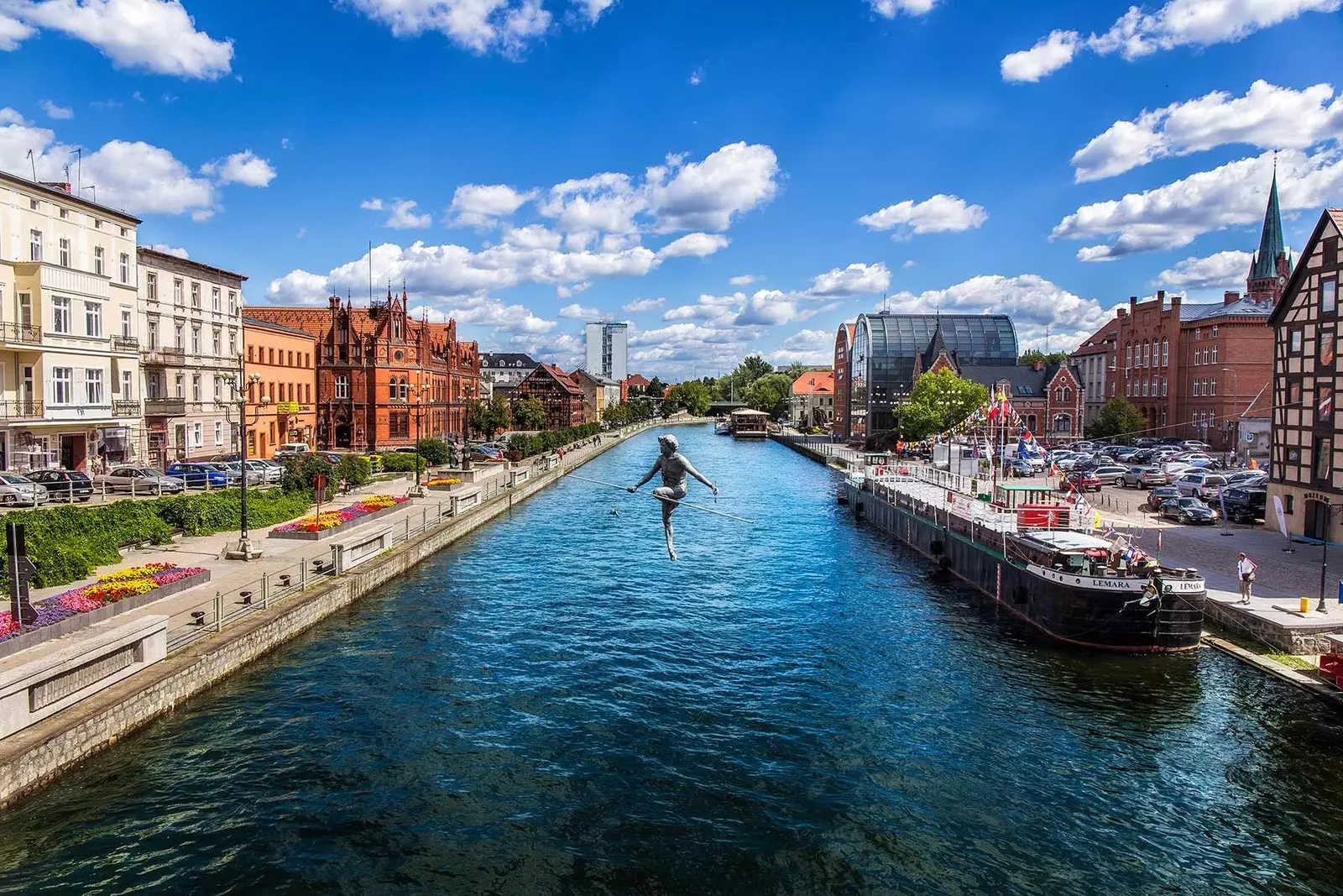 Varșovia înlăturată descoperă Bydgoszcz