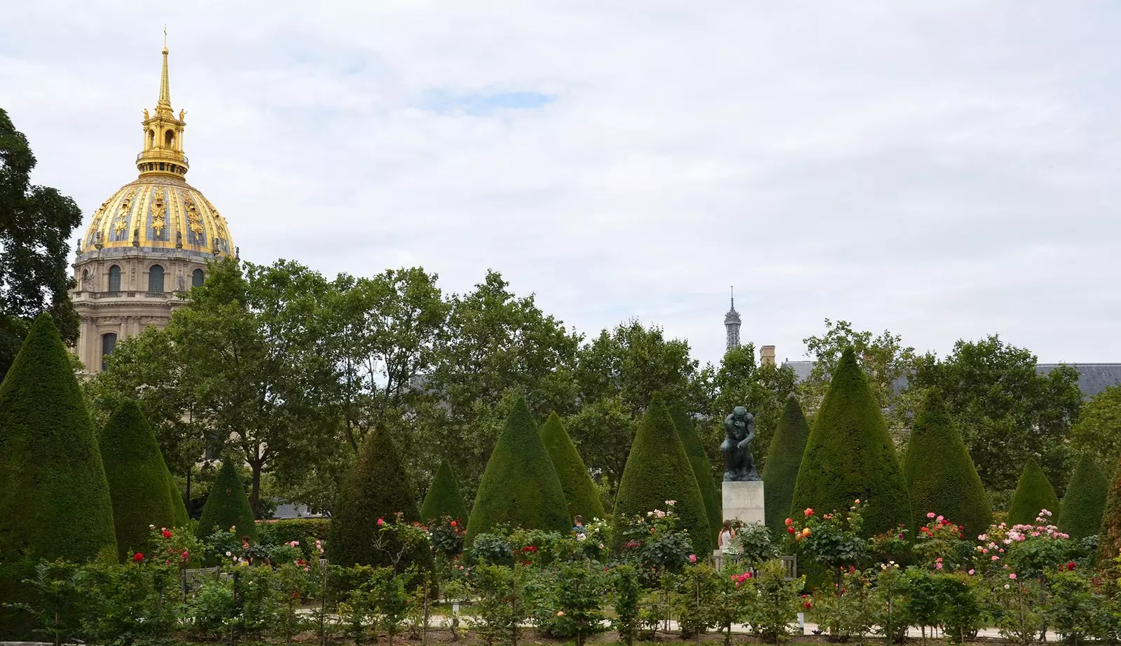 Distrikt 7 stadsdelen Paris som flyr från turism