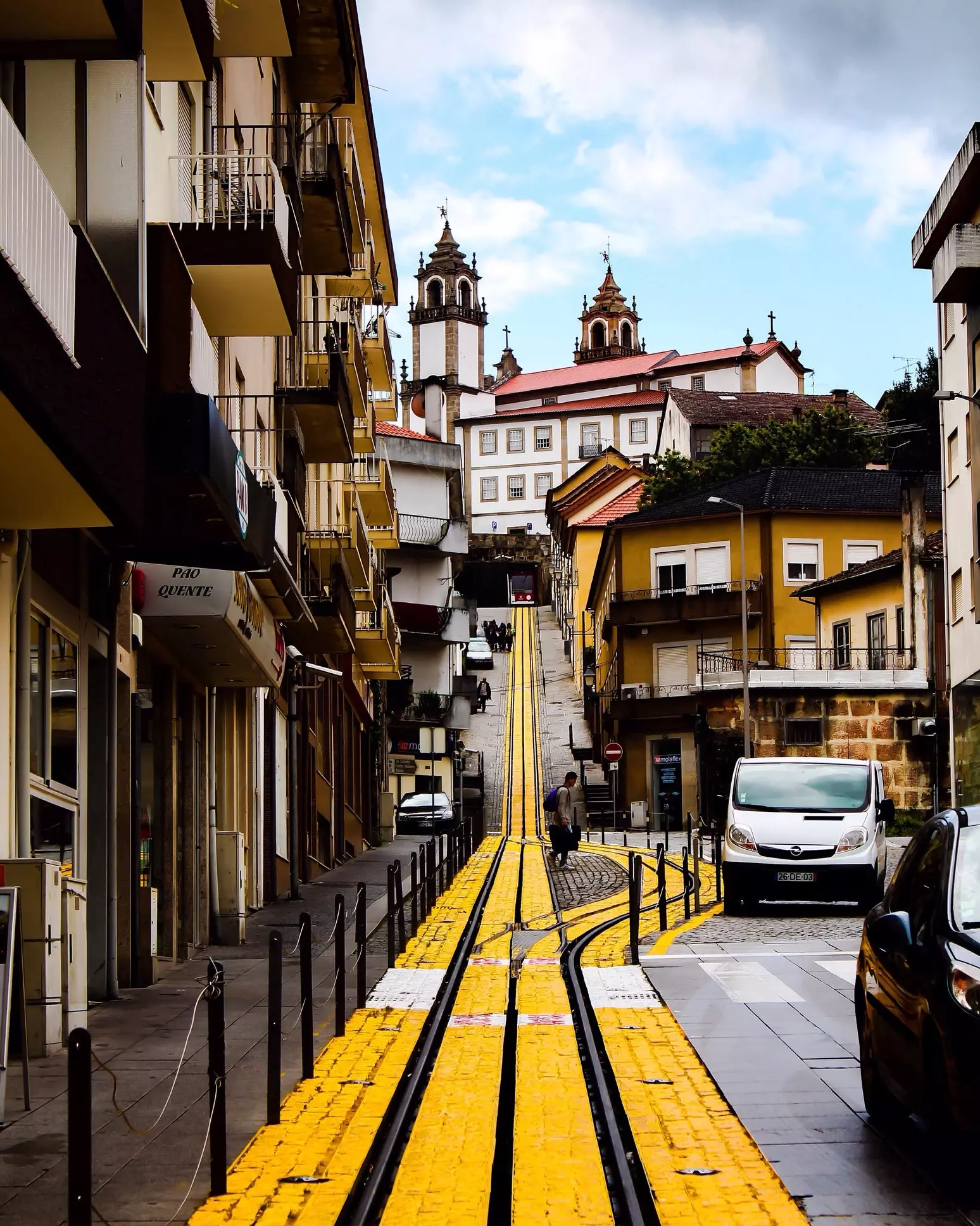 Funicularul Viseu ajunge la Largo da S .