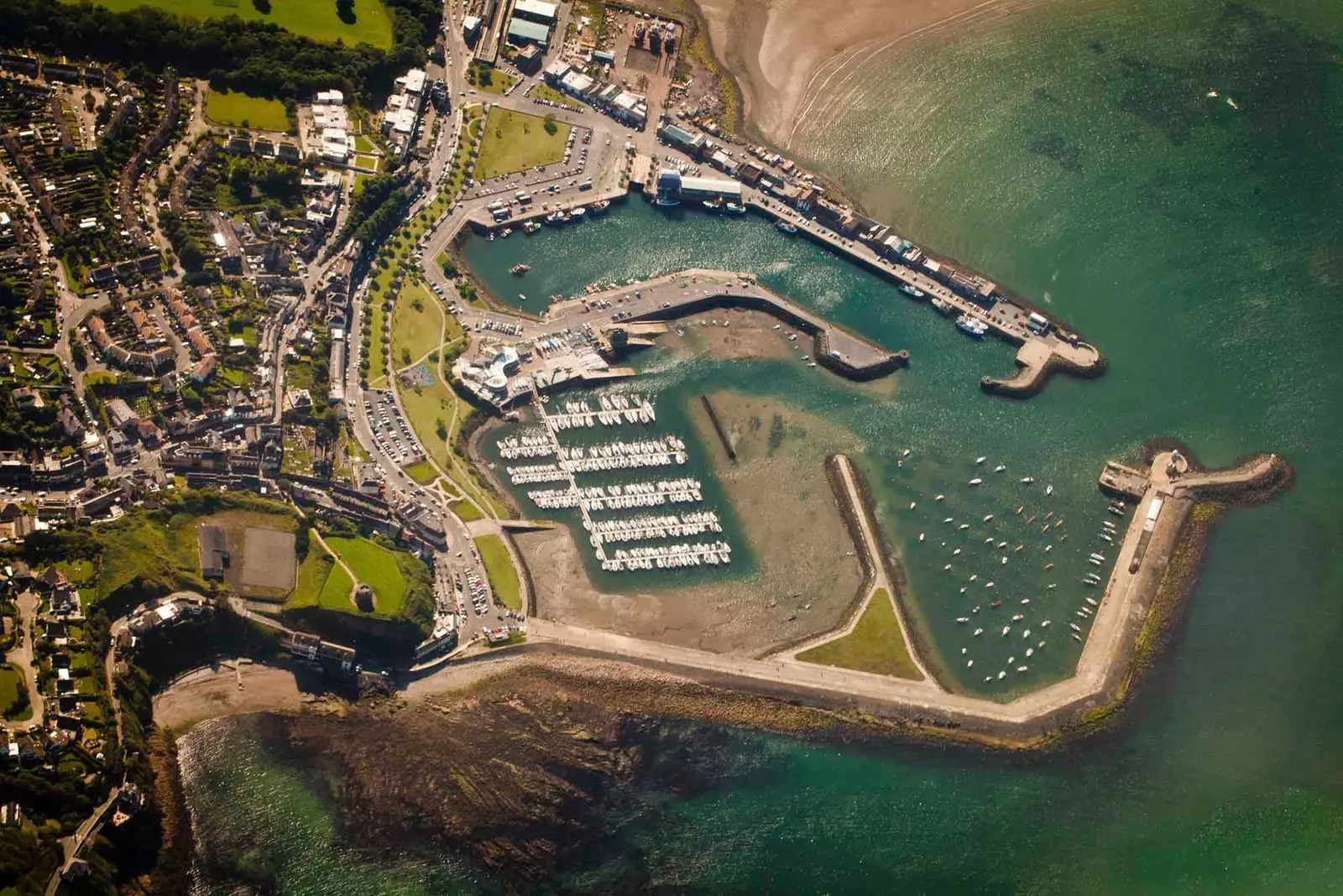 howth harbor отгоре