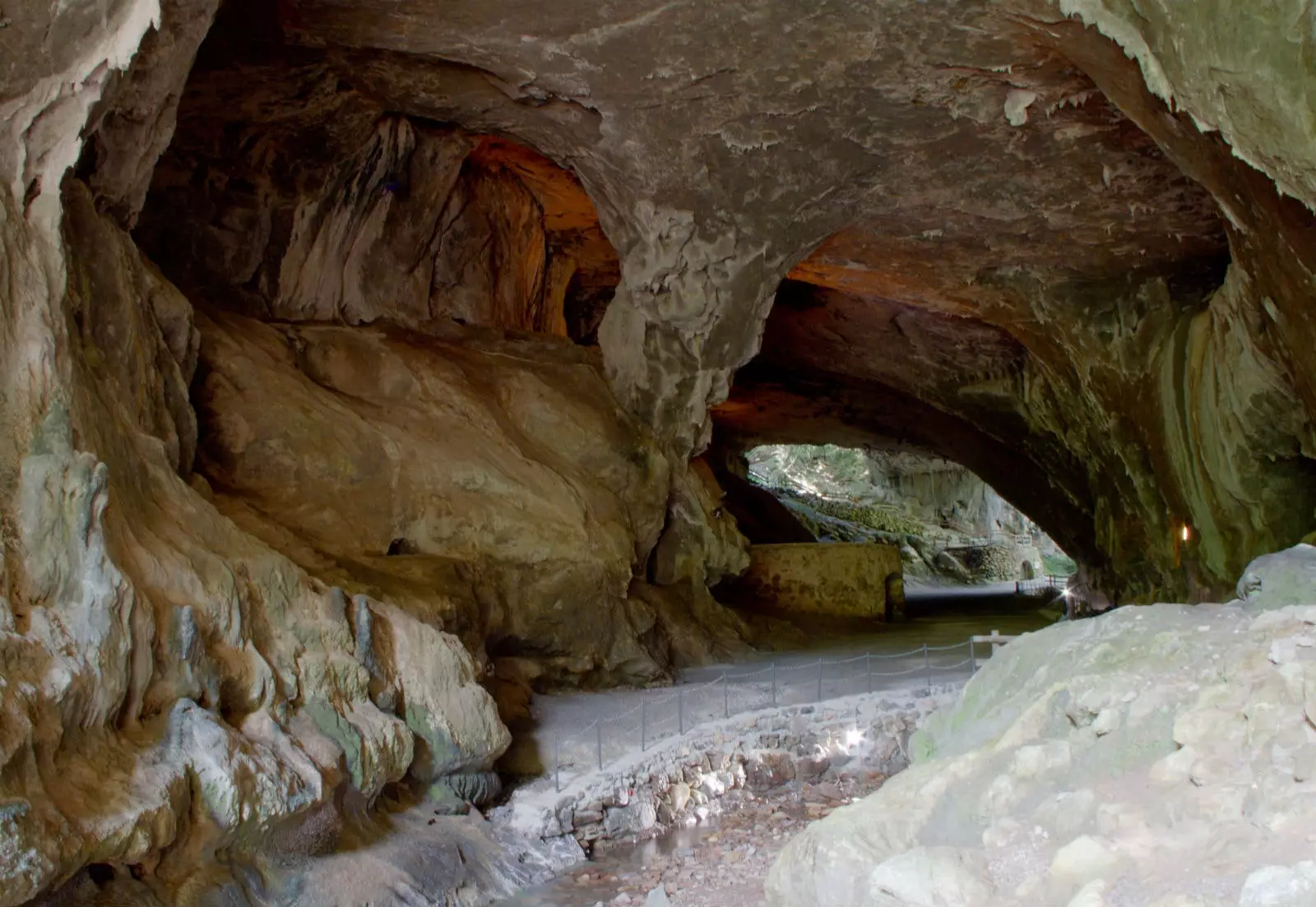 La grotta delle streghe a Zugarramurdi.