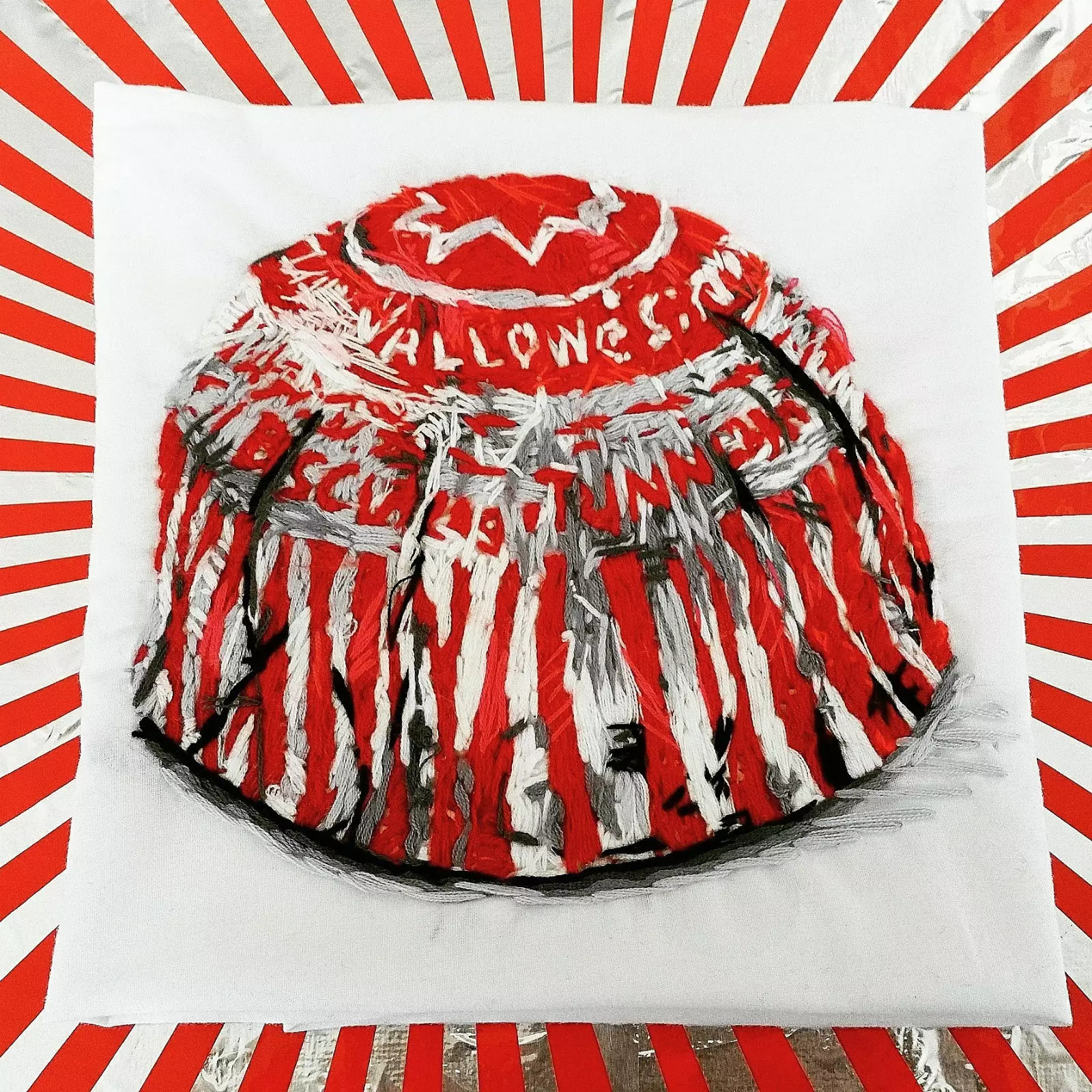 کیک چای Tunnocks یک شیرینی محبوب بریتانیایی است.