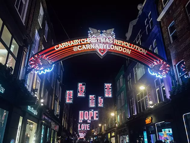 Carnaby Street epicentrum vánočního trhu