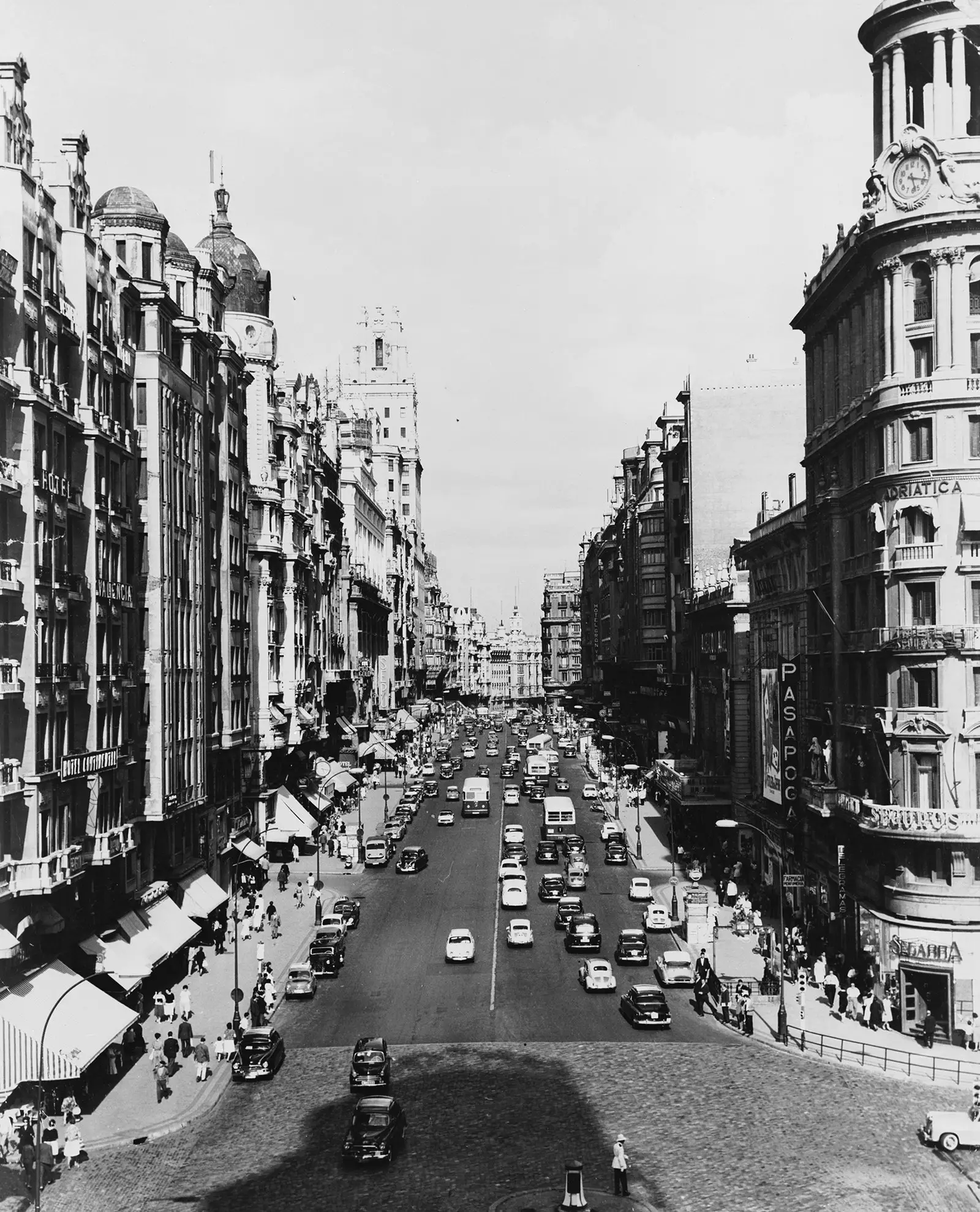 A Gran Vía em 1964